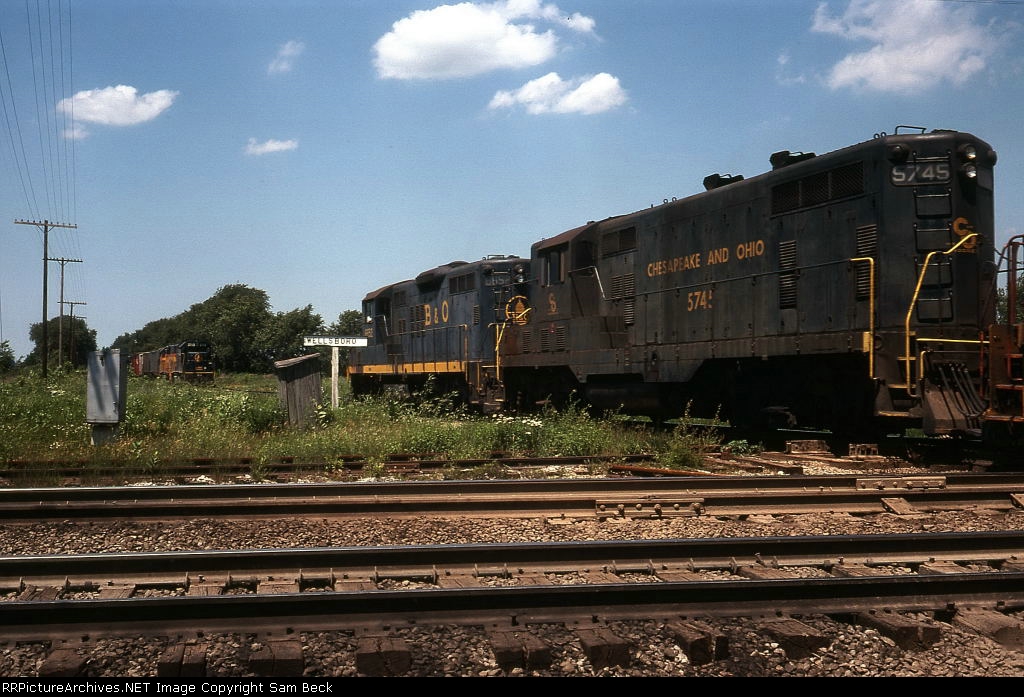 C&O 5745 and B&O 6652